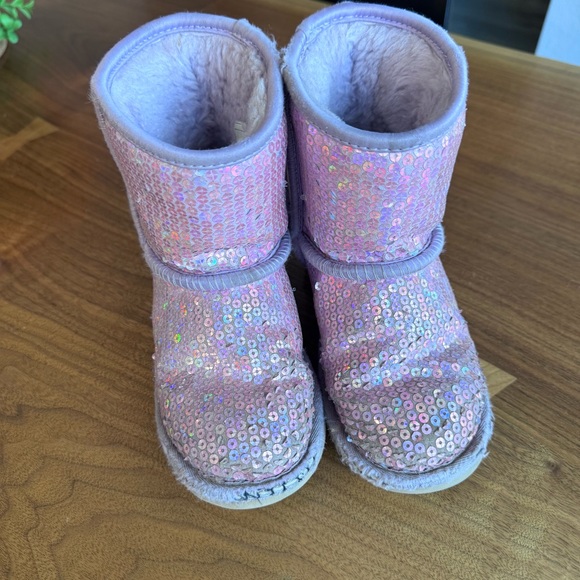 UGG | Shoes | Ugg Girls Classic Ii Stellar Pink Iridescent Sequin Boots ...